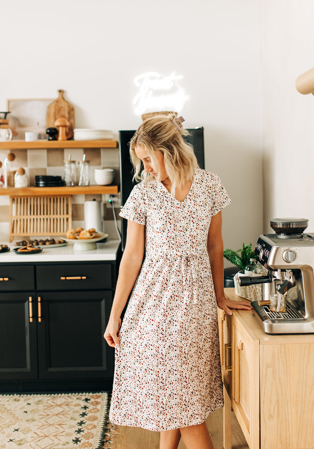 'Abbi' Cinched Waist Midi Dress – Grace and Joy Company