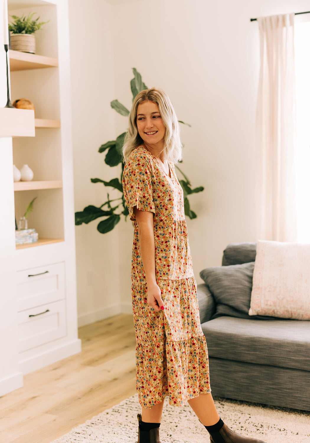 'Jodi' Tiered Cream Floral Midi Dress – Grace and Joy Company